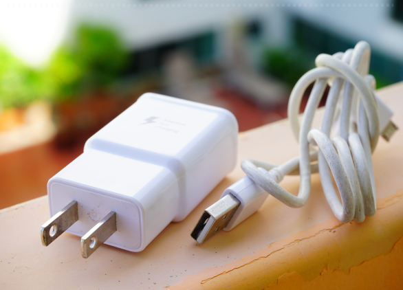 Are fake phone chargers dangerous? Can cheap be real?